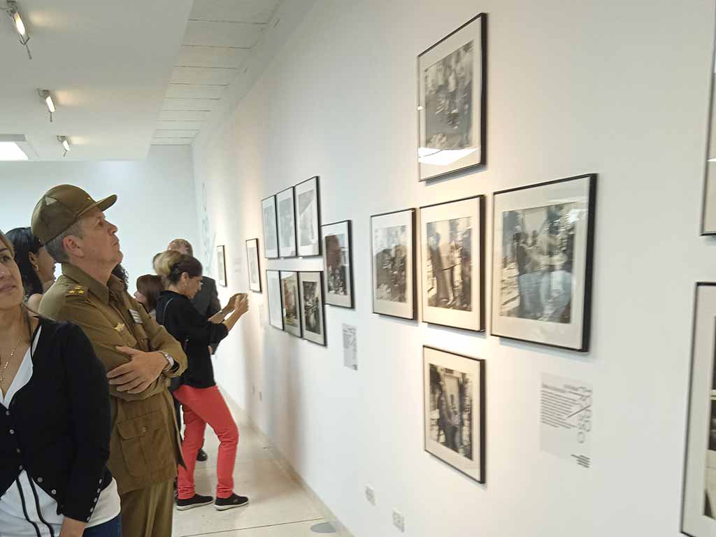 Exposición del fotógrafo venezolano Frasso en La Habana - Canal Habana